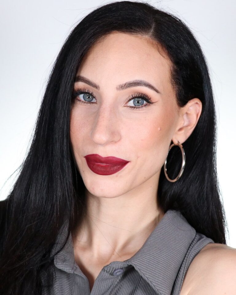 ASTRA OUTLINE LIP PENCIL RECENSIONE & SWATCHES - Giulia Bencich Blog